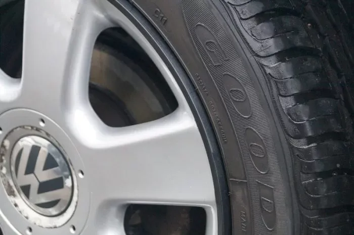 Alloy Wheel Rim Protectors and Do They Work? | ChipsAway